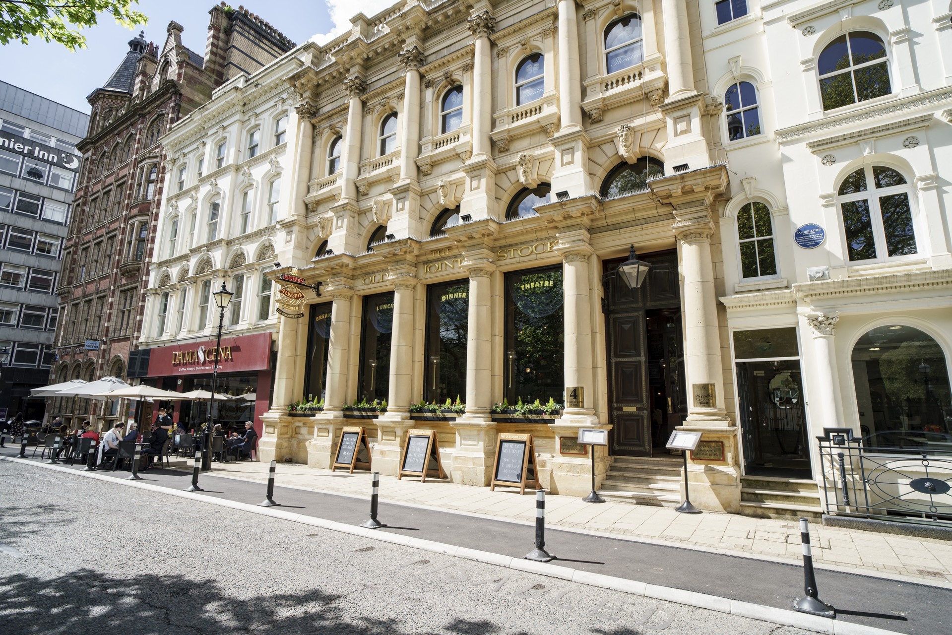 The Old Joint Stock - Fuller's Pub and Theatre in Birmingham